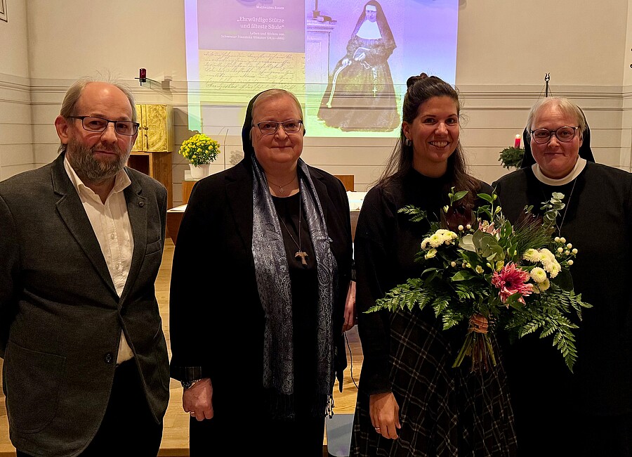 Franziskanerinnen von Vöcklabruck eröffneten Jubiläumsjahr mit Buchpräsentation